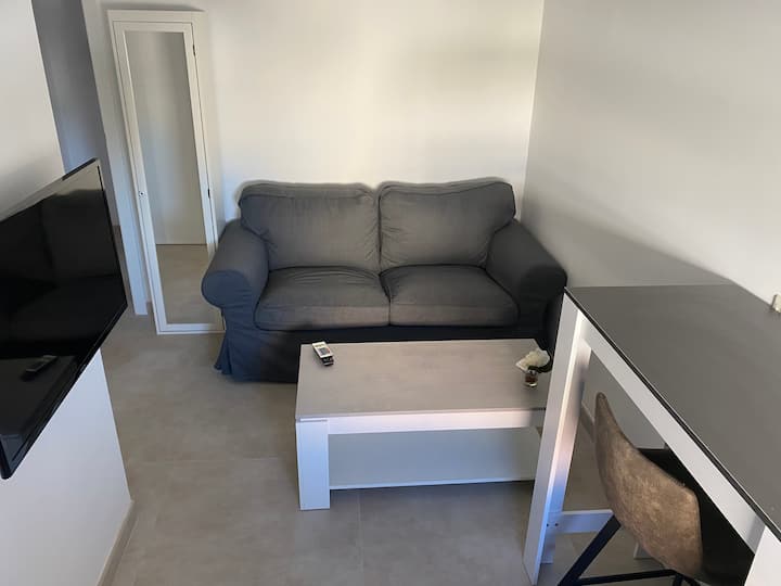 Precioso Apartamento Junto A La Playa, Con Piscina - Fuengirola