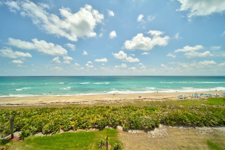 Welcome To Paradise!  
Amazing Oceanfront Views! - Stuart, FL
