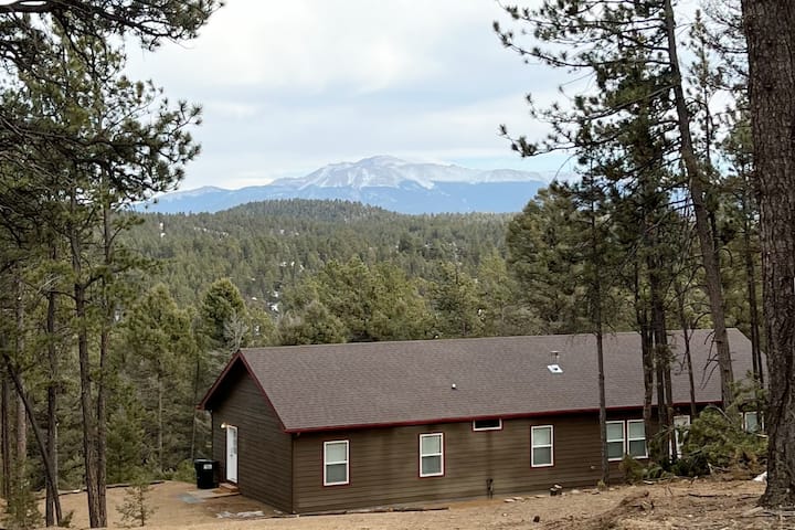 Secluded Stargazing Mountain Retreat, Hot Tub, Big Kitchen, Fireplace, Views - Colorado