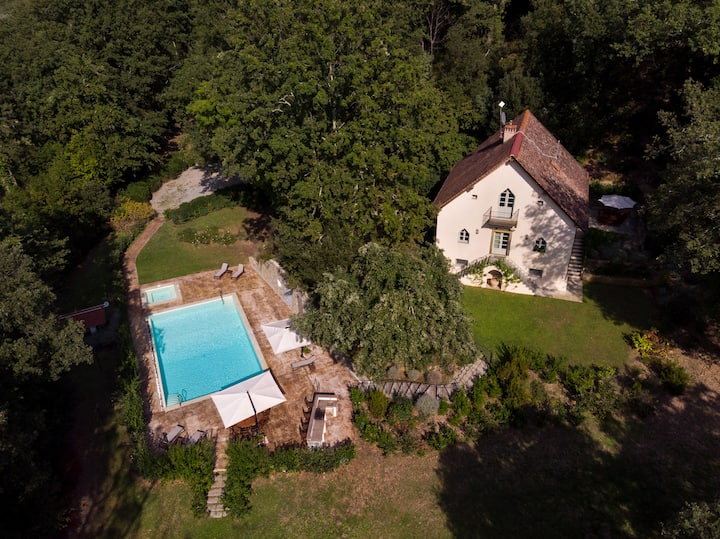Villa Casolare: Un Incantevole Rifugio Con Piscina - Pontedera