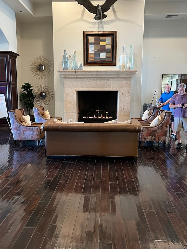Pebble Creek Villa In Golf Resort Like Setting - Goodyear, AZ