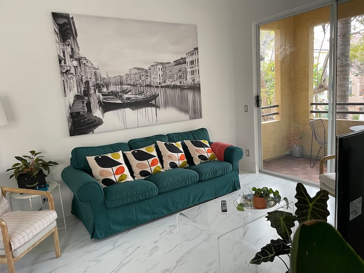 Lovely  2 Bedroom Condo
With Pool, Spa, Gym. - Miramar - San Diego