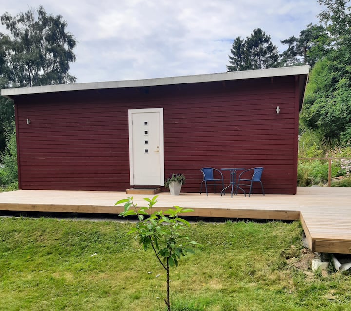 Charmigt Fritidshus I Lugnt Skogsområde. - Nykvarn