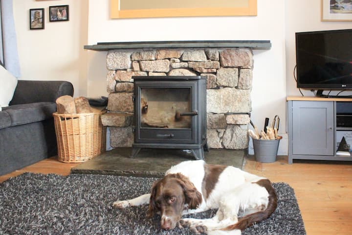 Three Bedroom Cottage In Eskdale Green. Sleeps 6/7 - Eskdale