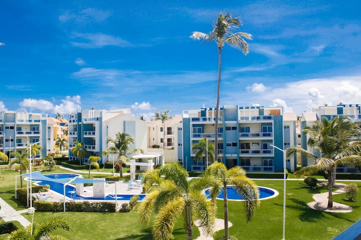 Tropical Condo W/ Rooftop Terrace & Pool Views - Punta Cana