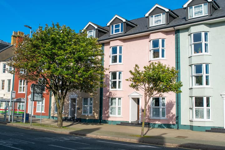 Aberystwyth Central 2 Bedroom  Apartment (F6) - Aberystwyth