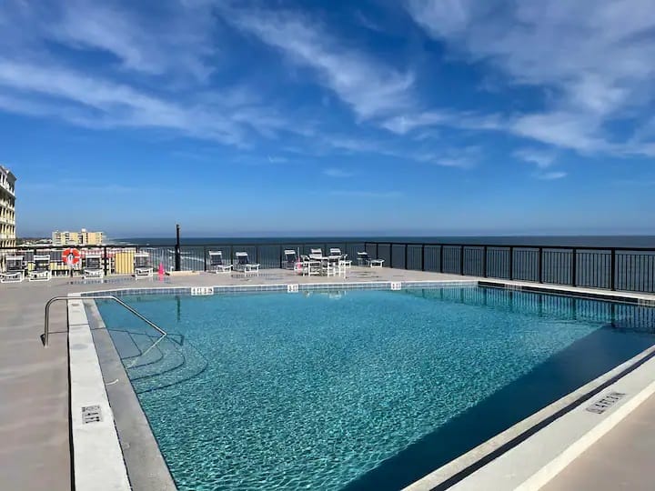 Salty Haus — Ocean & Beach View - New Smyrna Beach, FL