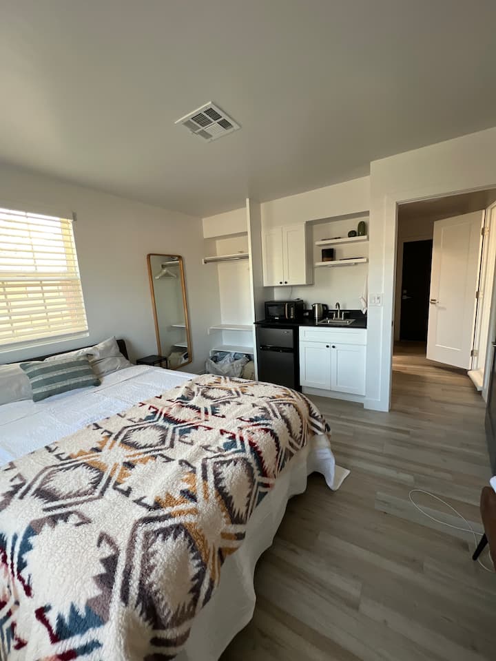 Modern/quiet Apt~nxt To Asu | 9min To Phx/sctsdale - Tempe, AZ