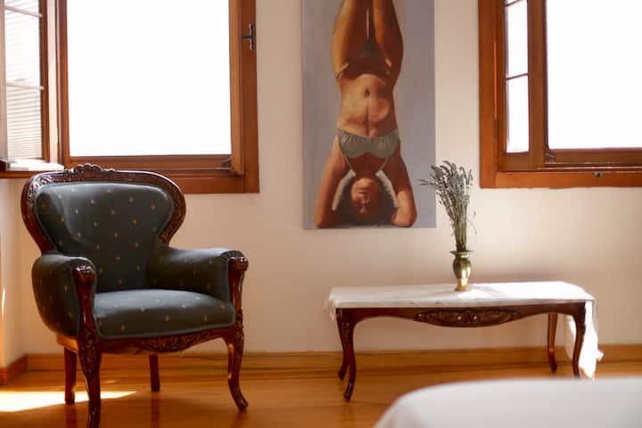 Urla Sanat Sokağı Civarında Ressam Evi - Urla