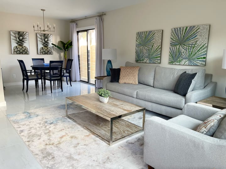 Be A Nomad | Beach Access & Private Patio | D - Jacksonville