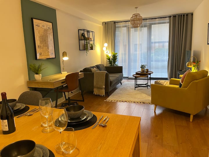 Luxury 2 Bedroom Apartment In Belfast City Center - Belfast