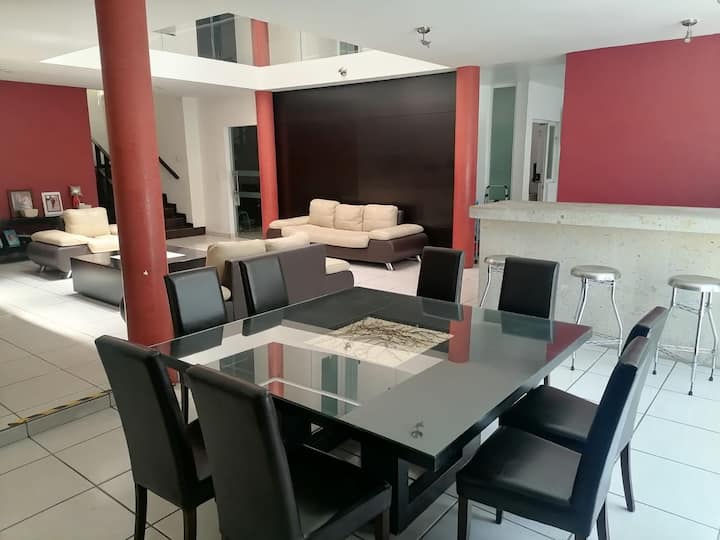 Casa Familiar, Ideal Para Ir A La Feria San Marcos - Aguascalientes