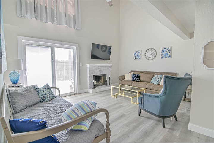Loft #102 - Midland, TX