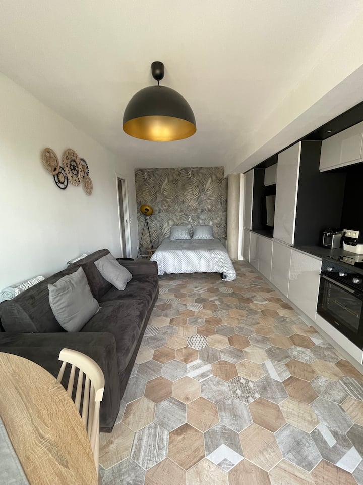 Magnifique Studio En Bas De Villa - Sanary-sur-Mer