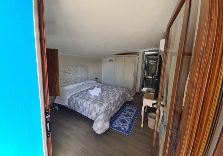 B&b Tiscali: Camera Indipendente Con Patio - Dorgali