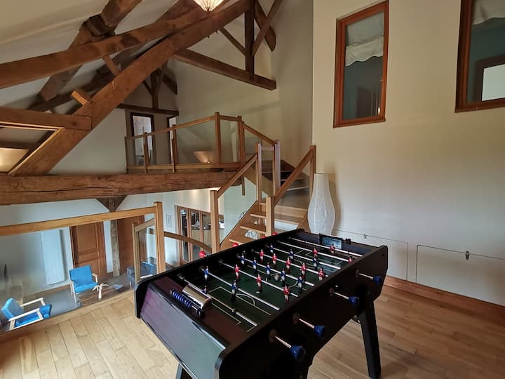 Gîte Du Chatelat Avec Piscine, Billard, Baby-foot - France