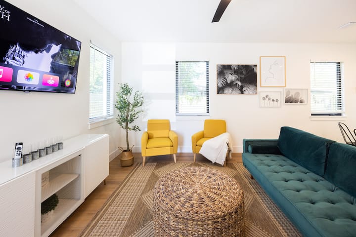10‑guest Downtown Retreat | • Free Parking - Orlando
