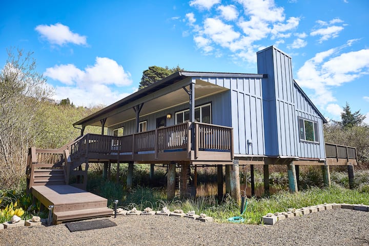 Quiet Family Friendly Escape, 3 Min Walk To Beach! - Rockaway Beach, OR