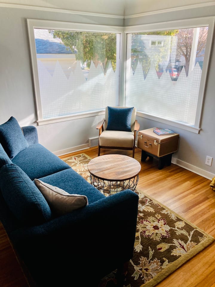 Cheerful Cottage In The Heart Of La Grande - La Grande, OR