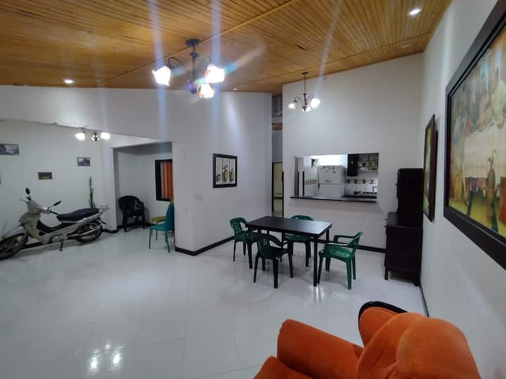Agradable Casa De Ambiente Familiar En Curití - Curiti