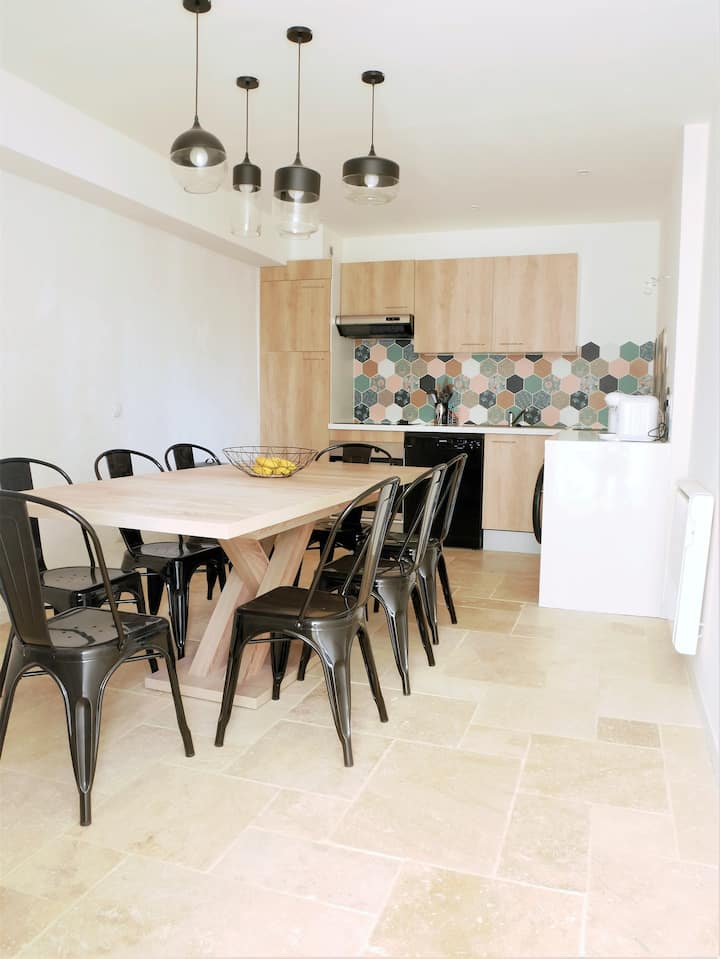 Superbe Chambre, Entrée Indépendante, Parking. - Viviers