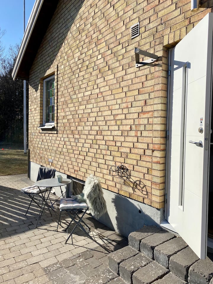 Källare Med Pentry, Två Sovrum & Egen Ingång - Kalmar