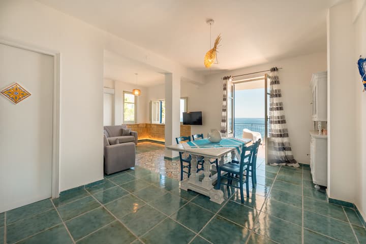Grecale Beachfront Apartment- Direct Beach Access - Santa Flavia
