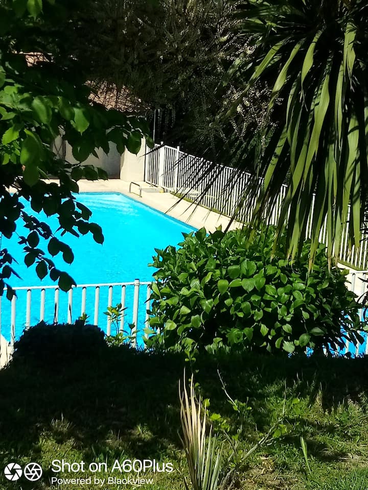 Beau Studio Duplex Dans Résidence Avec Piscine - La Garde-Freinet