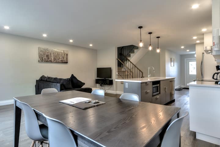 La Viburnum Familiale Avec Garage - Pointe-Claire