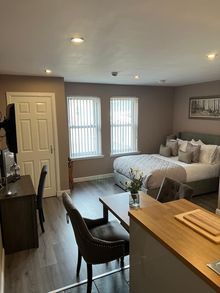 Inverness New Luxury Studio Apartment(eileandonan) - Loch Ness