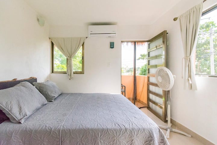 Precioso,  A Dos Manzanas De La 5ta Av. Y Del Mar - Playa del Carmen