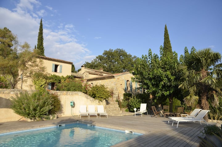 Bastide En Pierres, 5 Chambres Et Piscine - Cotignac