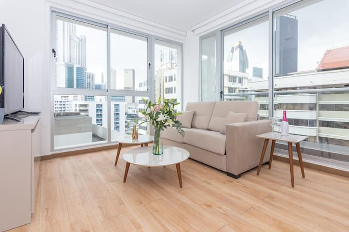 Luxury 1 Bedroom Apt Free Parking & Balcony - Panama