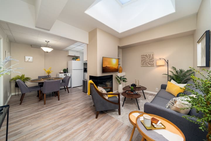 Lovely- 1 Bedroom Rental In Downtown San Diego. - Coronado, CA