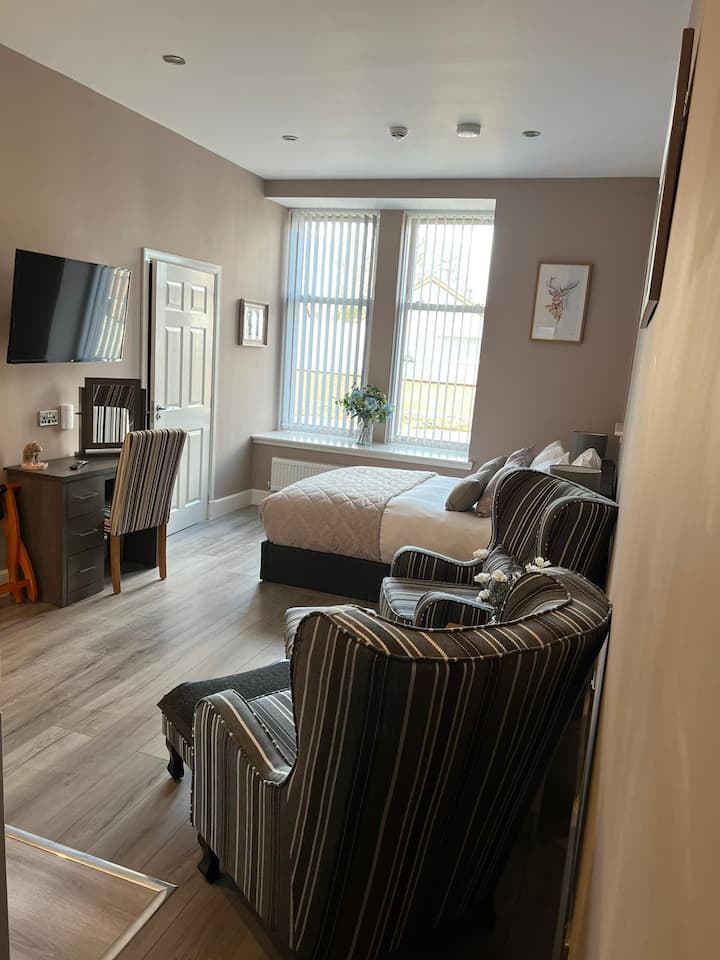 Inverness New Luxury Studio Apartment (Inverlochy) - Loch Ness
