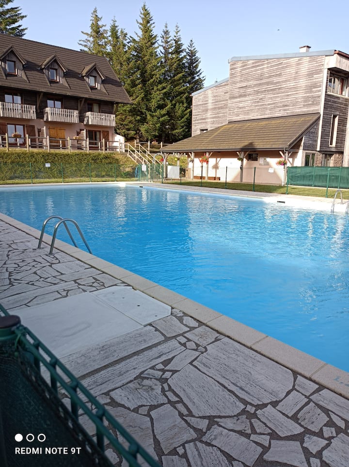 Bel Appartement Duplex  Dans  Chalet - Lac de Bourdouze