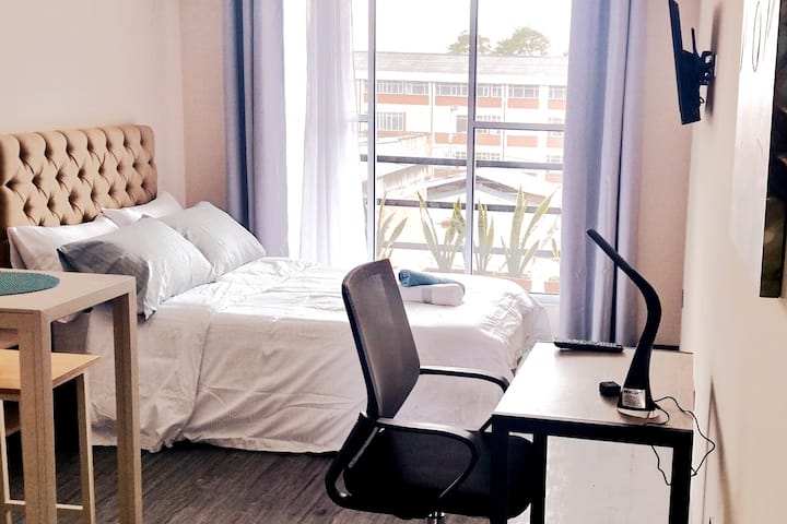 Acogedor Aparta Estudio Con Terraza - Bogota