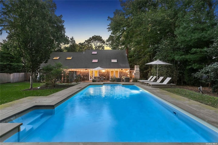 4 Bedroom With Pool And Walk To Private Beach - The Hamptons, NY