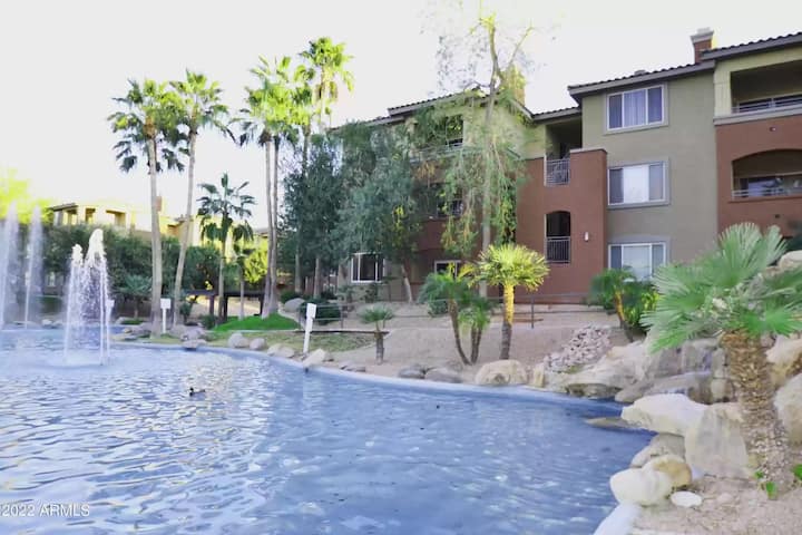 Centrally Located 2 Bed 2 Bath Condo w/ Amenities - Condominiums for ...