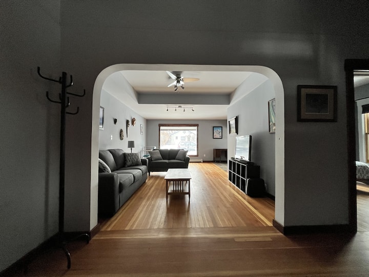 Brick And Iron House, Ne Bozeman - Bozeman, MT