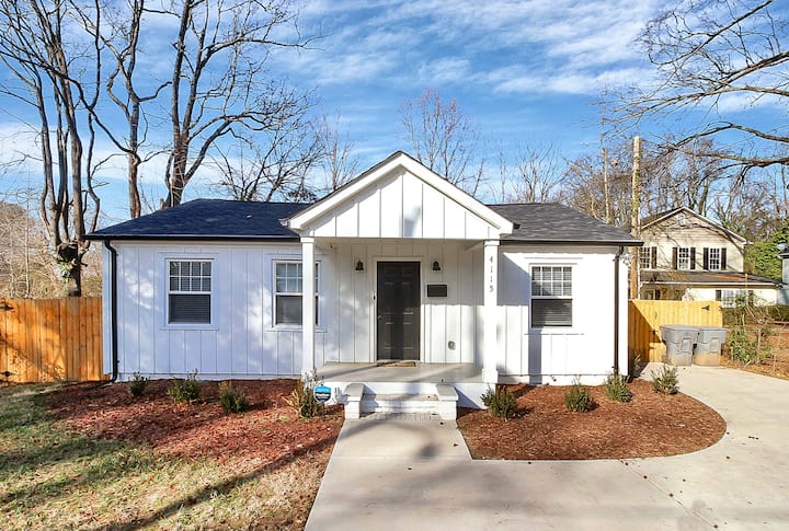 Slightly North Of Noda - 3 Bedroom - Charlotte, NC