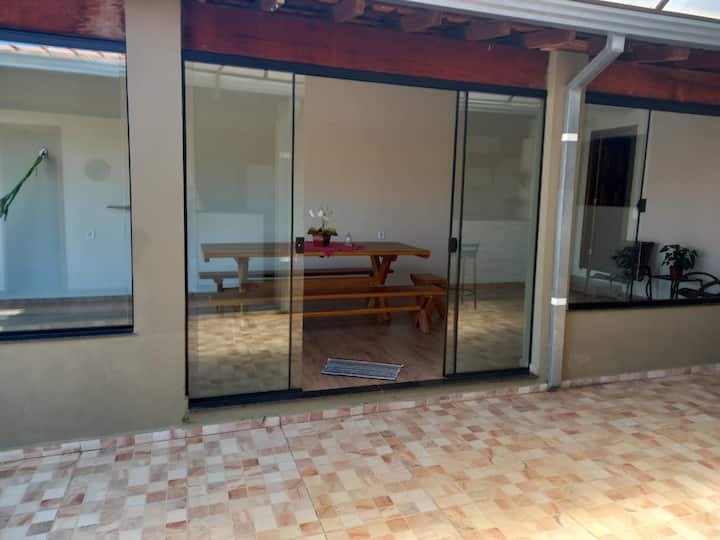 Piscina Aquecida O Ano Inteiro E Wifi Para Relaxar - São Carlos