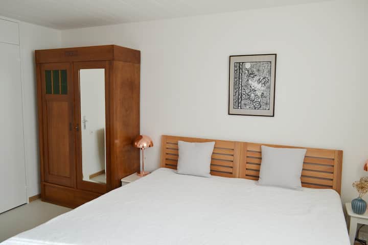 Jakobsberg- Zimmer, Ruhig, Nähe St. Jakob, ÖV 180m - Bâle