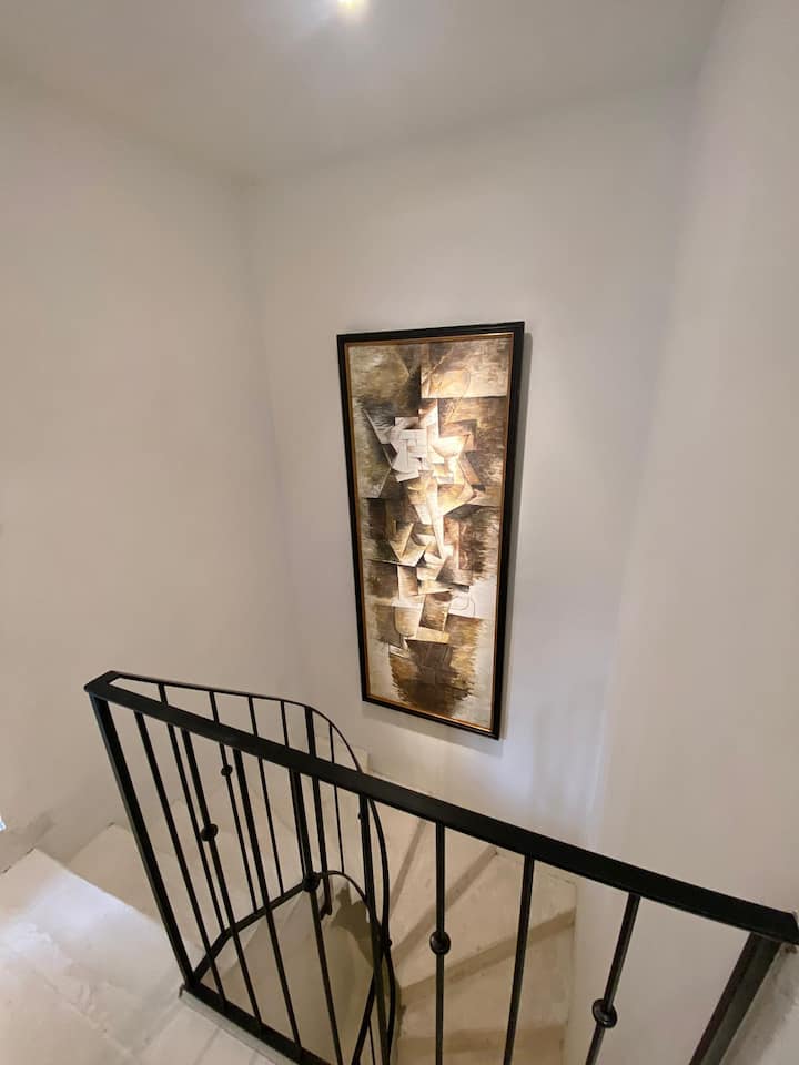 Cœur De Vieux Villlage - Bassin - Vue - Eygalières