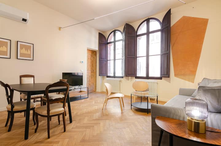 Azeglio Luxury Suite, In The Historical Center - Bologne