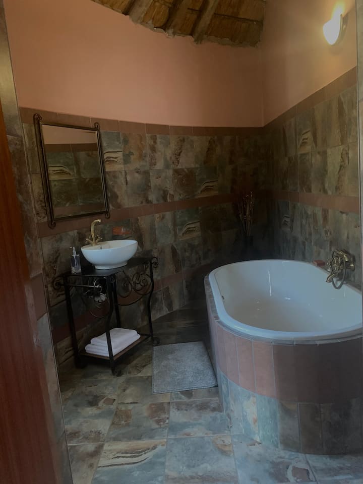 Bana Baka Spa And Venue Chalet A - White River