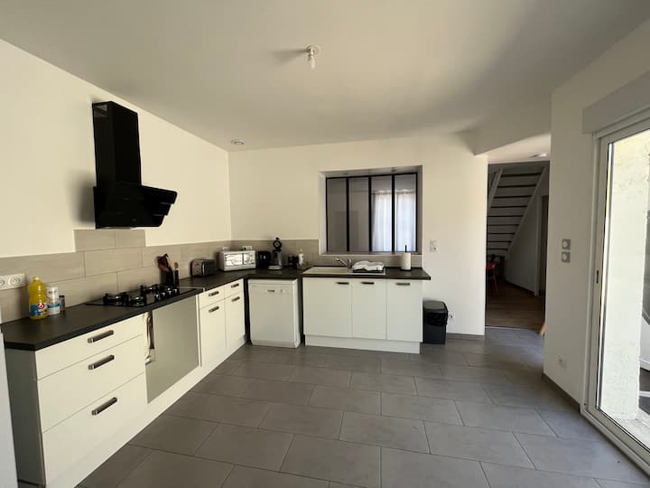 Maison De Ville Chaleureuse, Stationnement Gratuit - Châtellerault