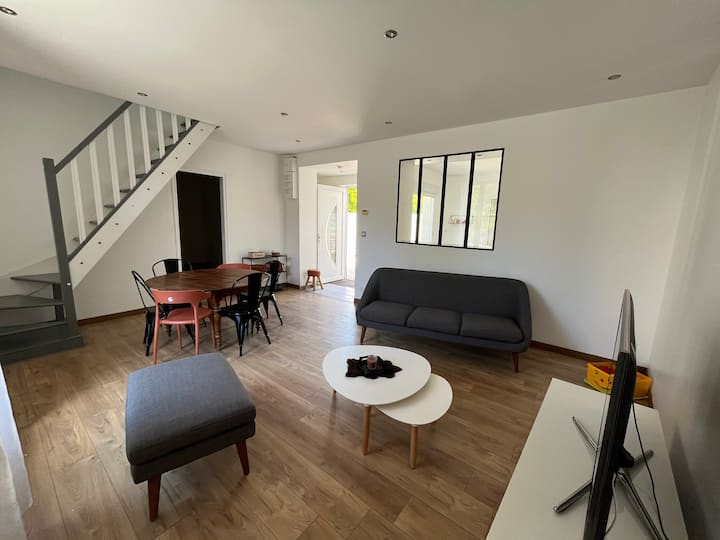 Maison De Ville Chaleureuse, Stationnement Gratuit - Châtellerault
