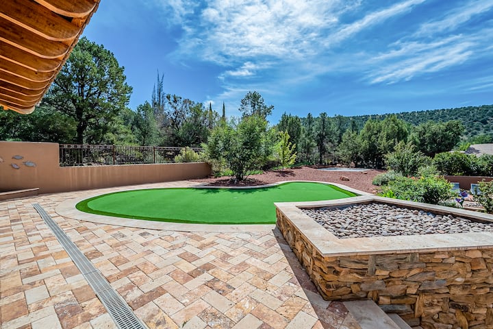 Sleeps 14 Home With Hot Tub Game Room And Patio - Munds Park, AZ