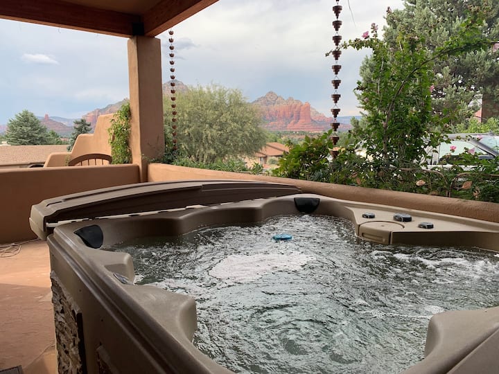Sedona Red Rock Views, Hot Tub, Sleeps 14 - Sedona, AZ